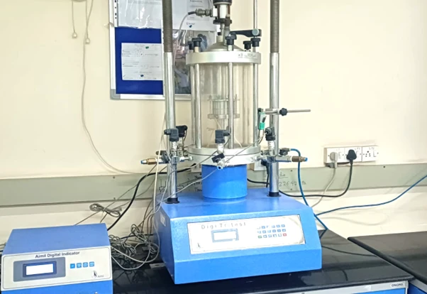 Experimental Soil Mechanics Lab